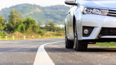 Hyundai Verna Top Speed (210 kmph) - Check Max Performance | Bajaj Finance
